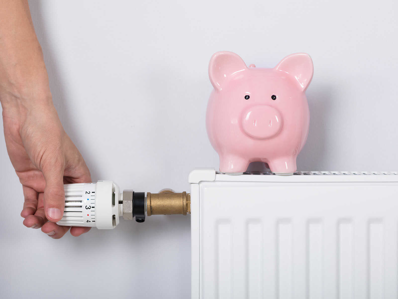 Spar penge på varmeregningen - få 7 gode varme sparetips